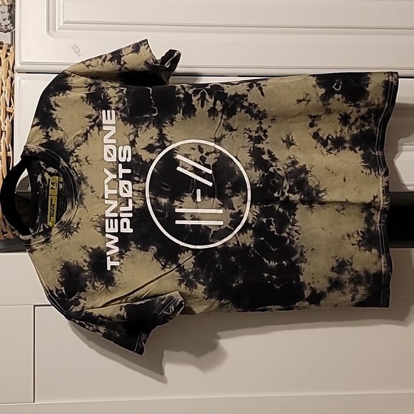 Twenty One Pilots | Shirts | Twenty One Pilots Mens Tshirt Tie Dye ...